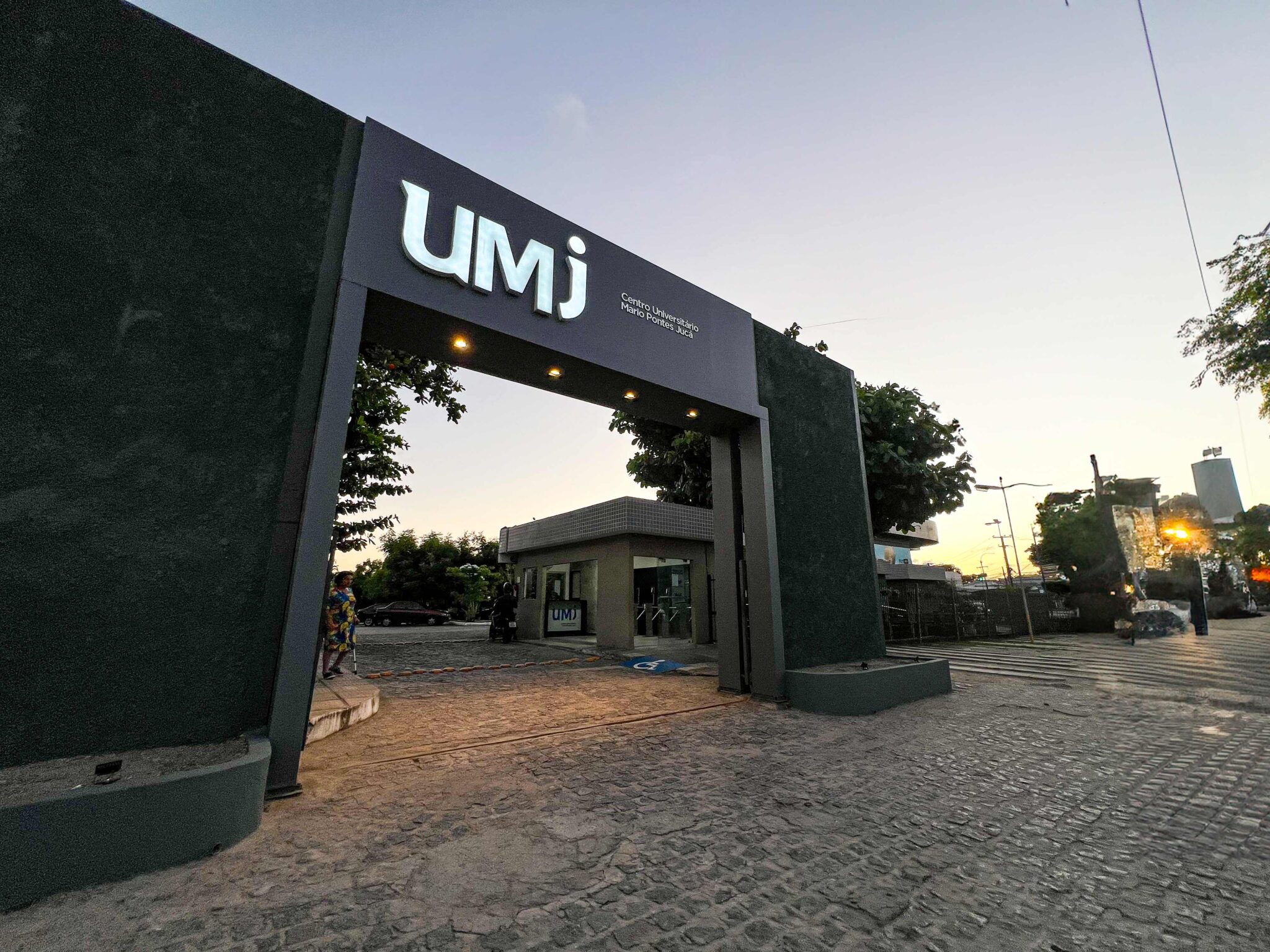 Home - UMJ - Centro Universitário Mario Pontes Jucá